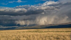 Virga Clouds: Evaporating Precipitation Explained